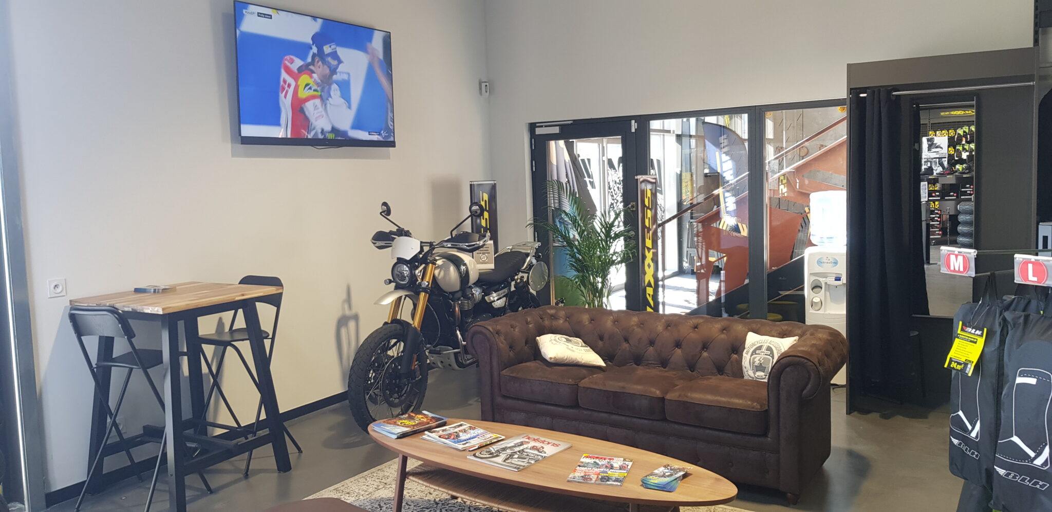 MAXXESS - Le géant de l’accessoire moto - INTEGRAL Motors